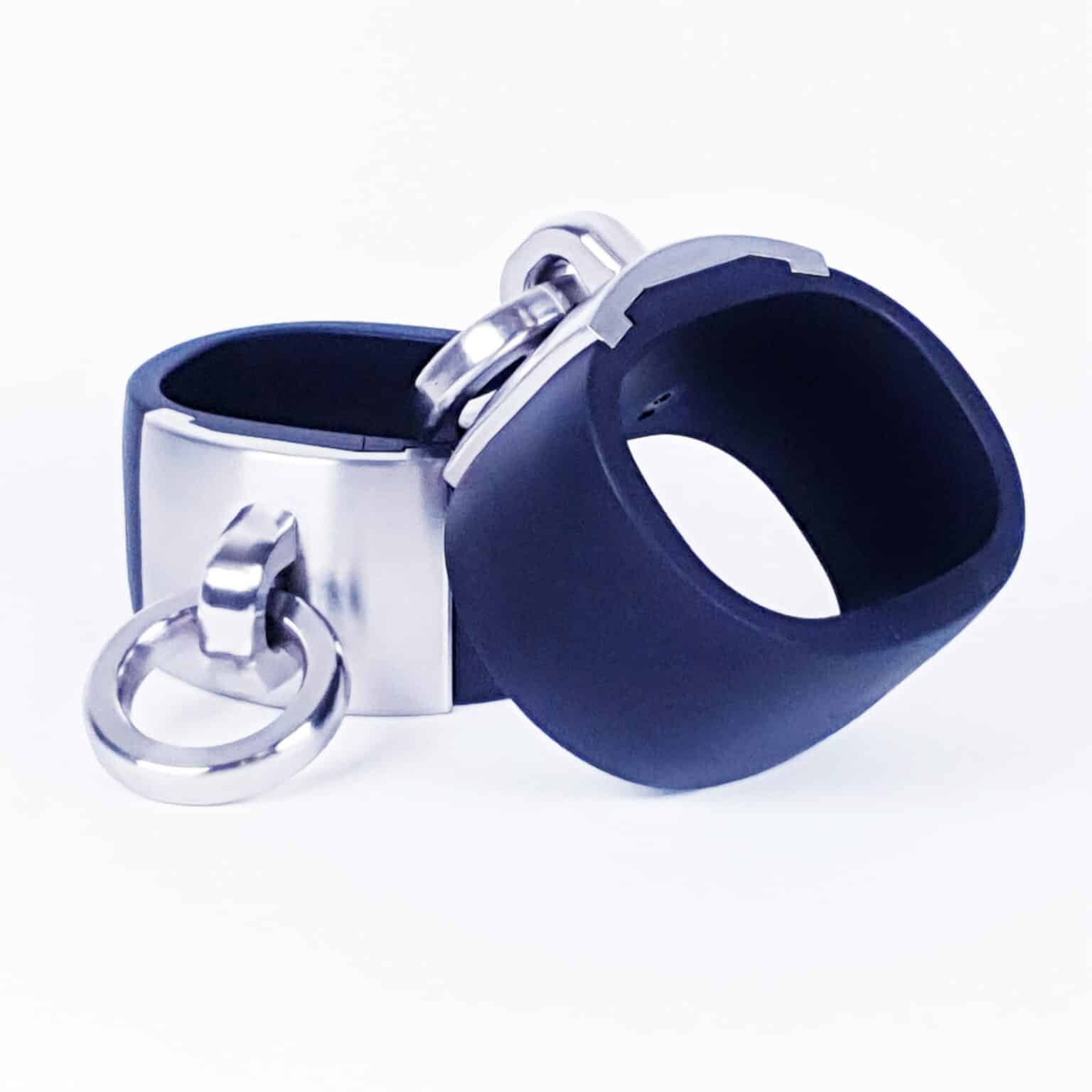 Wrist Cuffs | Swedish Collar