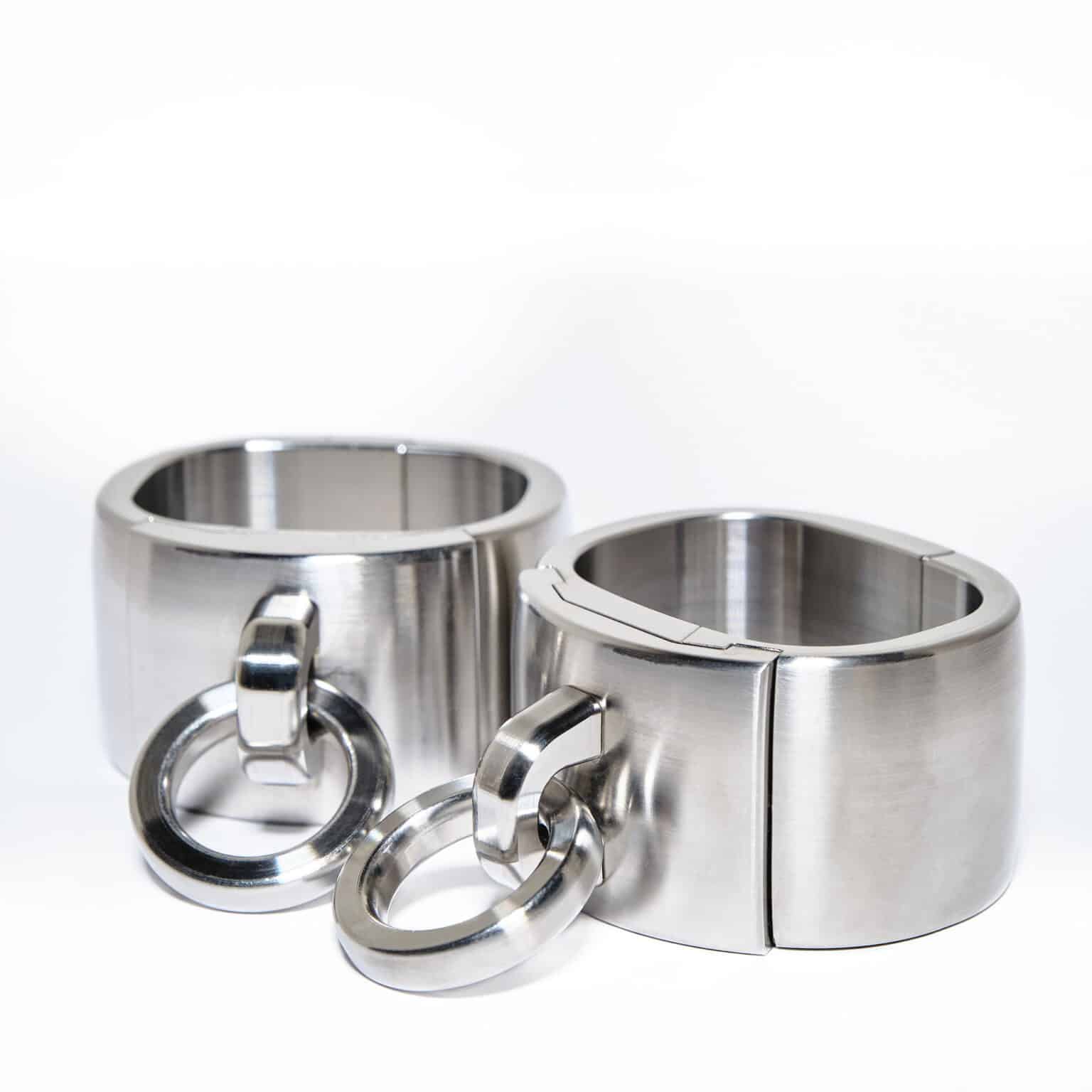 40mm Wrist Cuffs in Stainless Steel | Swedish Collar